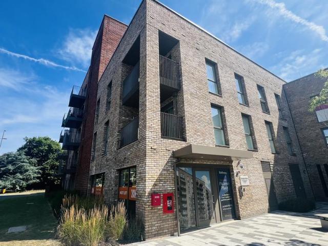 Moorbridge Road, MAIDENHEAD 1 bed apartment to rent £1,450 pcm £335 pw