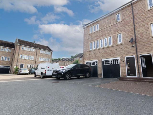 Moorbrook Mill Drive, New Mill, Holmfirth, West Yorkshire HD9, 2 bed town house to rent, £950 pcm | PrimeLocation