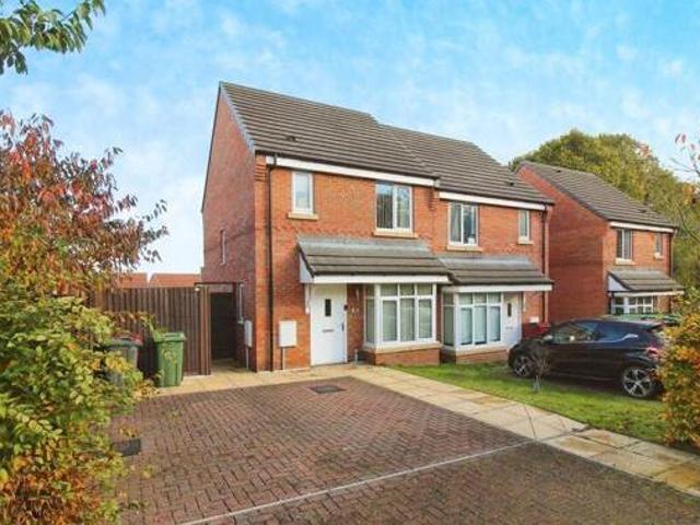 Moorgate Avenue, New Houghton, 2 Bedroom Semi detached