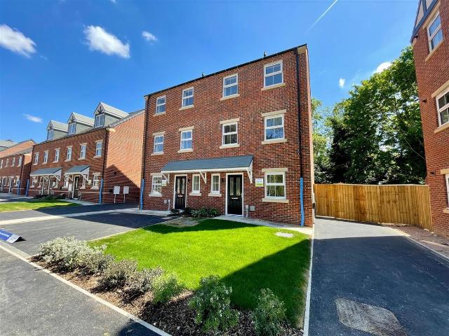 Moorgate Boulevard, Rotherham S60, 4 bed terraced house to rent, £1,410 pcm | PrimeLocation