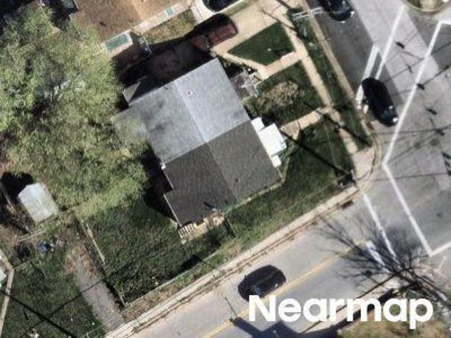 Moore Ave