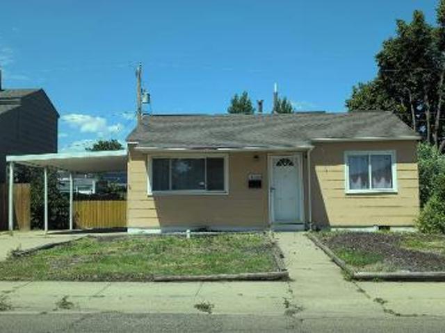 Moore Ave