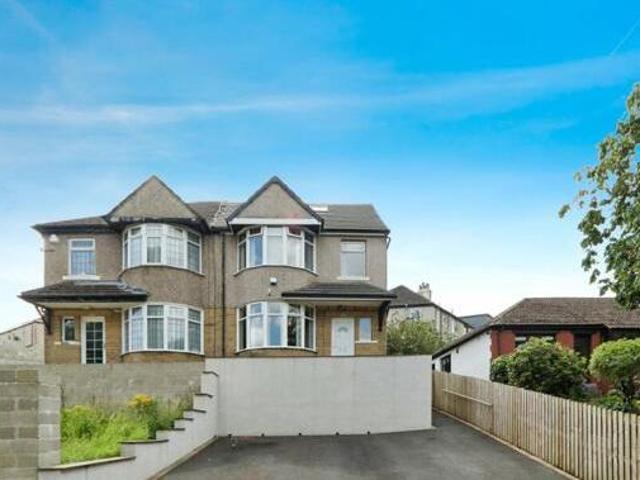 Moore Avenue, Bradford, 4 Bedroom Semi detached