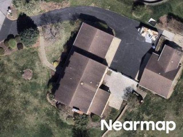 Moore Dr