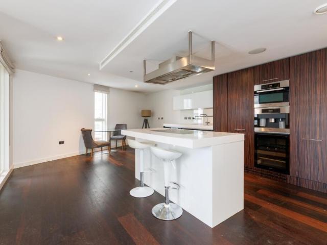 Moore House, Chelsea SW1W 3 bed apartment to rent £6,647 pcm £1,534 pw