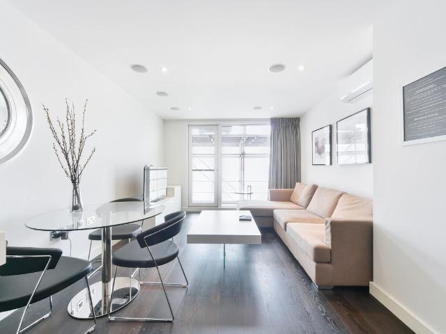 Moore House, Grosvenor Waterside, Chelsea SW1W, 1 bed flat to rent, £3,000 pcm | PrimeLocation
