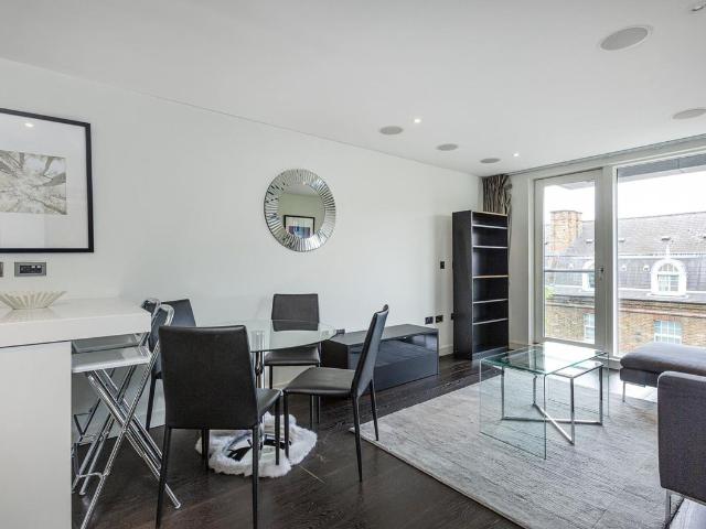 Moore House, Grosvenor Waterside, 2 Gatliff Road, London SW1W, 1 bed flat to rent, £3,012 pcm | PrimeLocation