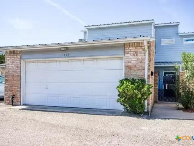 Moore, PORTLAND, TX 78374