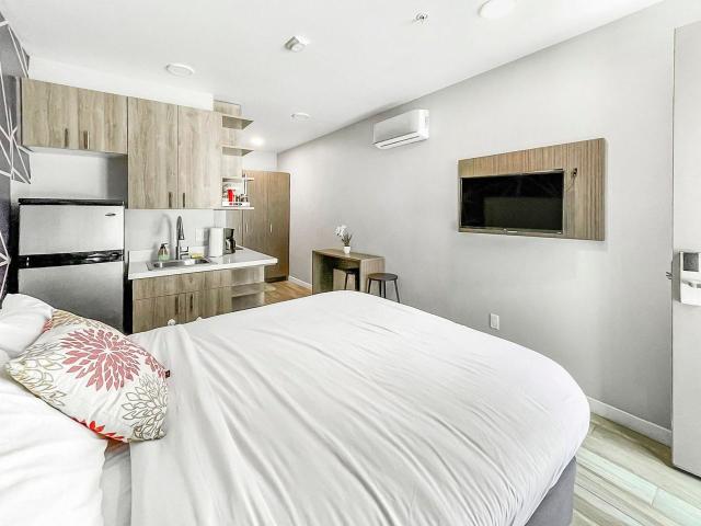 Moore Place 1 Bedroom Apartment for Rent at 2254 Moore St, San Diego, CA 92110 Old Town