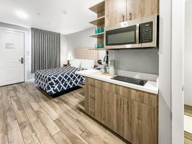 Moore Place Studio Apartment for Rent at 2254 Moore St, San Diego, CA 92110 Old Town