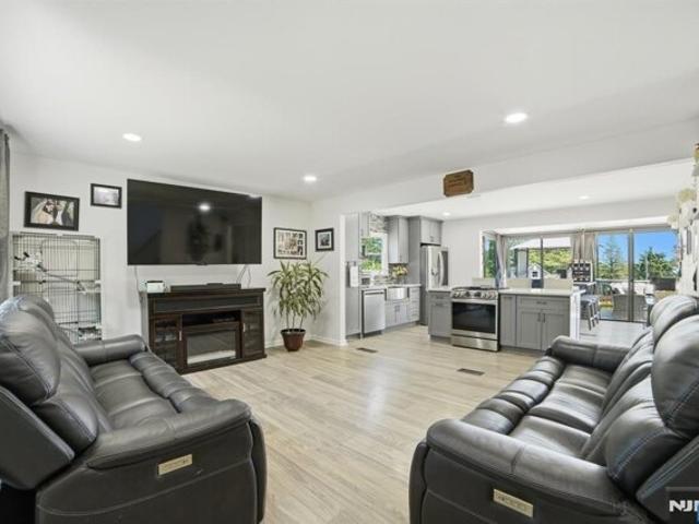 Moore Rd, West Milford, Home For Sale