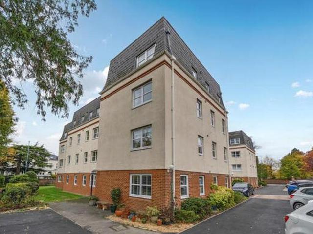Moorend Park Road, Cheltenham, 2 Bedroom Apartment