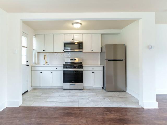 Moorestown Oaks 2 Bedroom Apartment for Rent at 101 E Camden Ave, Moorestown, NJ 08057