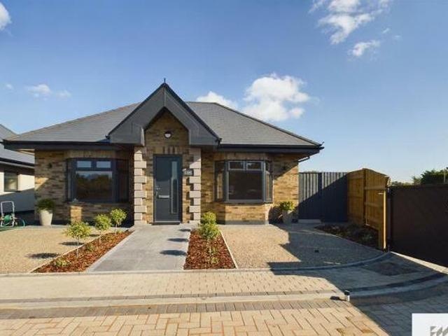 Moores Avenue, Fobbing, 3 Bedroom Detached