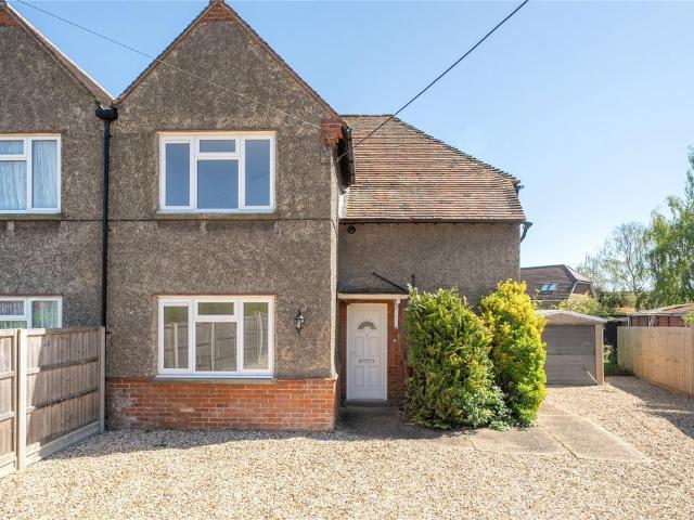 Moores Hill, Yardley Road, Olney. 3 bed semi detached house to rent £1,775 pcm £410 pw