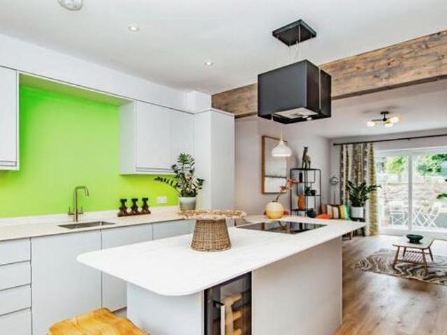 Moorfield Court, Narberth, 2 Bedroom Terraced
