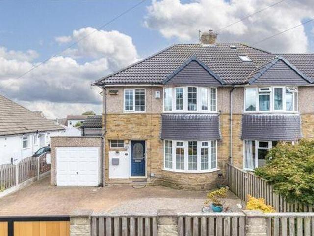 Moorfield Drive, Baildon, 3 Bedroom Semi detached