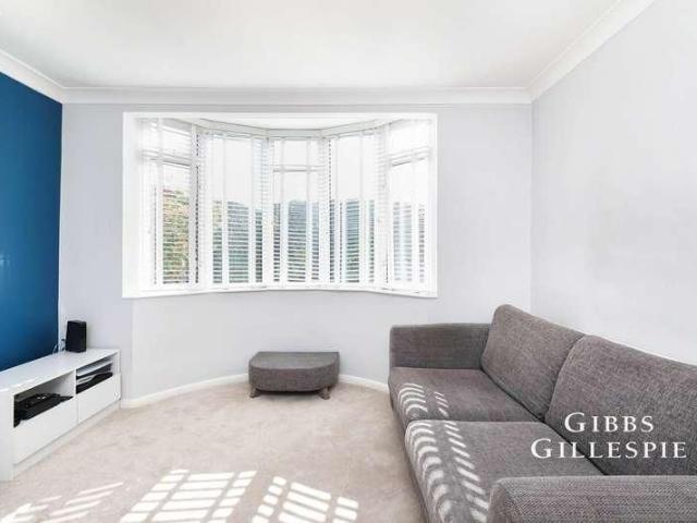 Moorfield Road, Denham, UB9
