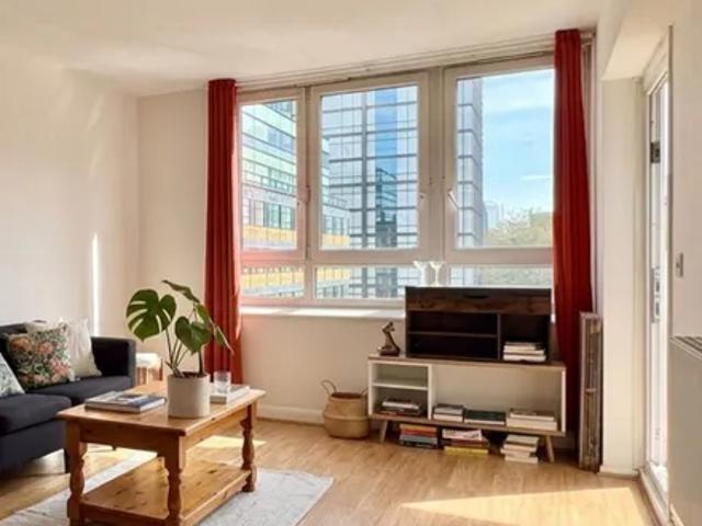 Moorfields Eye Hospital City Road campus, Bath Street, London, EC1V 9EL, United Kingdom | 3 bed apartment for rent #167526103 | Rentberry