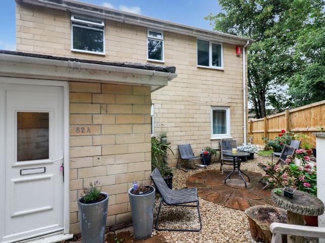 Moorfields Road, Bath BA2, 2 bed flat to rent, £1,600 pcm | PrimeLocation