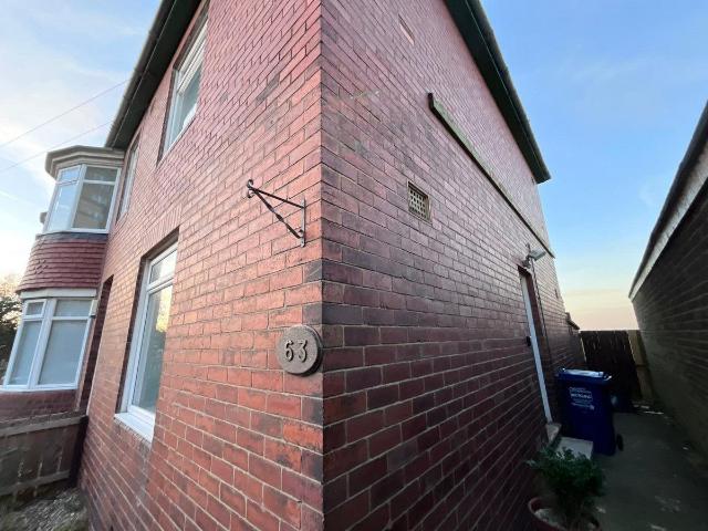 Moorhead, Newcastle Upon Tyne, 3 NE5, 2 bed flat to rent, £650 pcm | PrimeLocation
