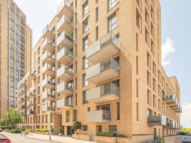Moorhen Drive, Hendon, London, NW9 1 bed flat to rent £1,750 pcm £404 pw