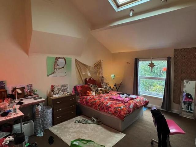 Moorland Avenue, Leeds LS6 9 bed terraced house to rent £5,421 pcm £1,251 pw