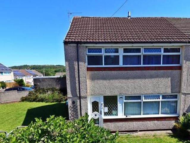 Moorland Crescent, Beddau, 3 Bedroom Semi detached