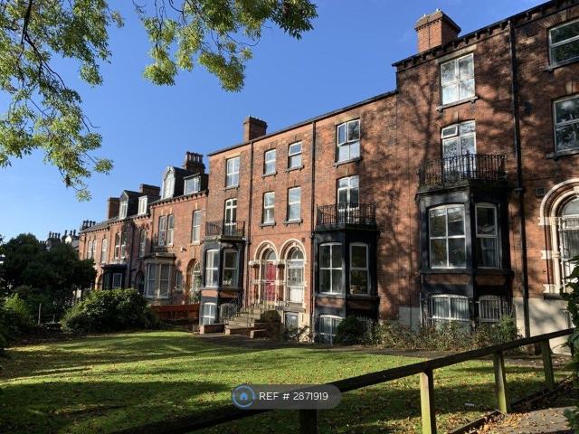 Moorland Hall, Leeds LS3, 2 bed flat to rent, £1,300 pcm | PrimeLocation