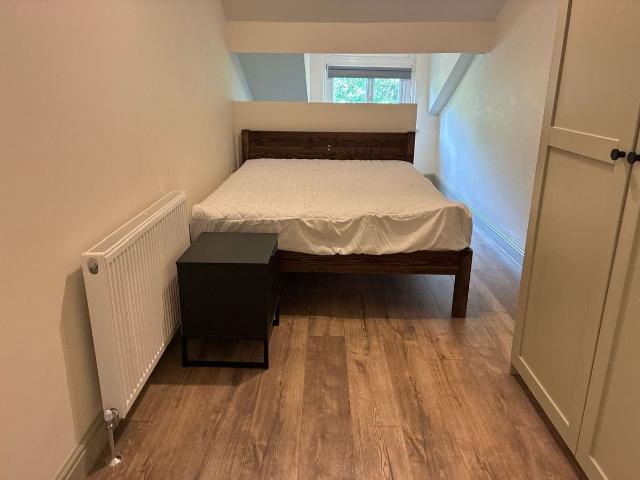 Moorland Road, Leeds LS6, Studio to rent, £1,142 pcm | PrimeLocation