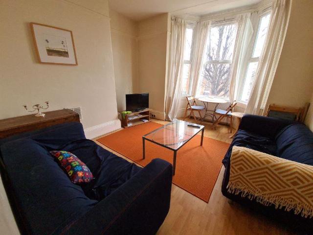Moorland Road, Leeds 3 bed house to rent £1,885 pcm £435 pw