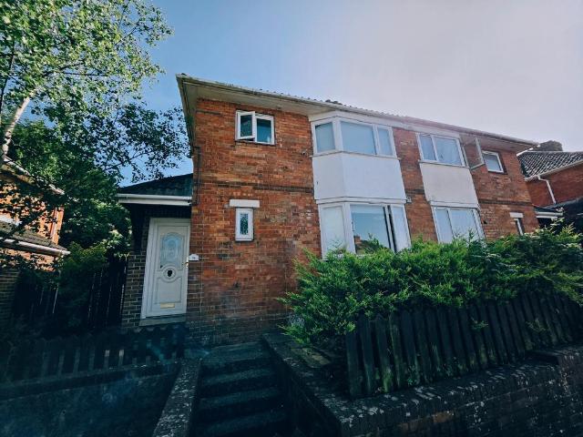 Moorland Road, TAUNTON, TA1 3 bed property to rent £1,295 pcm £299 pw