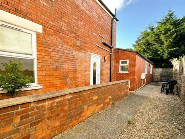 Moorland Road, Weston super mare, 2 Bedroom House