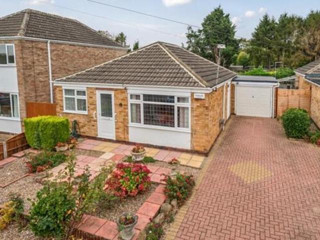 Moorsholm Drive, Wollaton, 2 Bedroom Detached