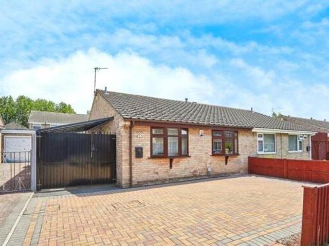Moorside Crescent, Sinfin, 2 Bedroom Semi detached