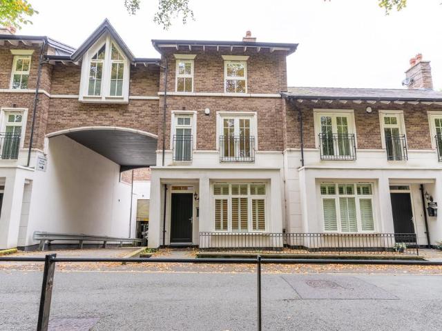 Moorside, Knutsford 4 bed townhouse to rent £2,995 pcm £691 pw