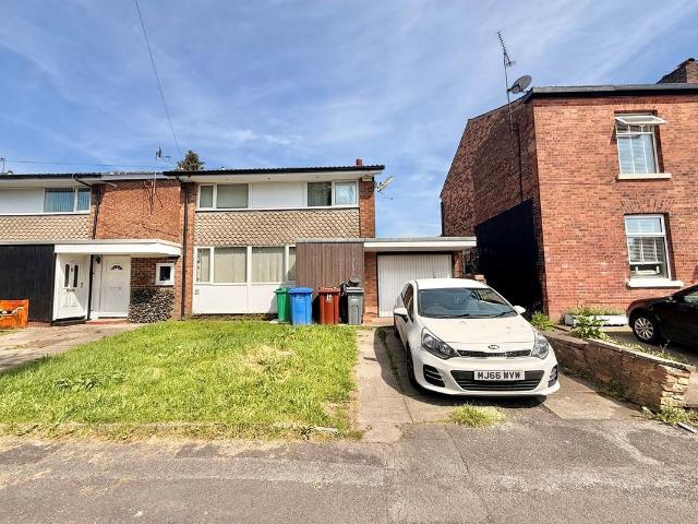 Moorton Avenue, Burnage M19, 3 bed semi detached house to rent, £1,500 pcm | PrimeLocation