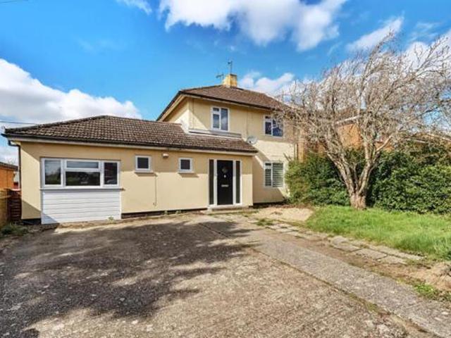Moat Close, Bramley, 5 Bedroom Semi detached