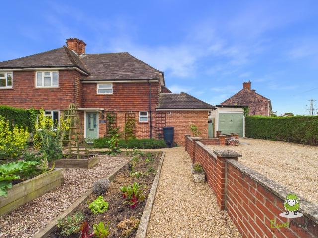 Moat Close, Bramley, Tadley, Hampshire RG26, 3 bed terraced house to rent, £1,900 pcm | PrimeLocation