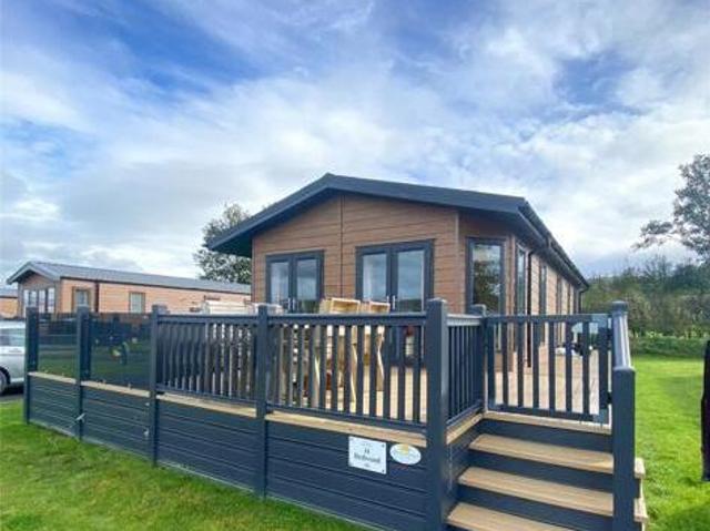 Moat Lane, Maesmawr Farm Resort, Caersws, 2 Bedroom Park