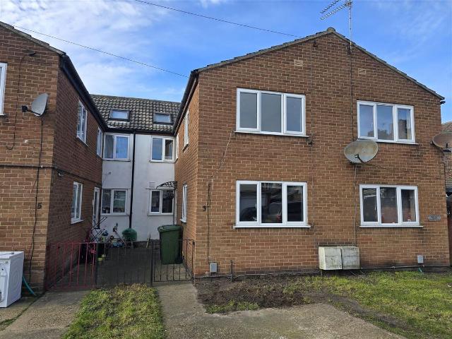 Moat Road, Great Yarmouth NR30, 3 bed terraced house to rent, £950 pcm | PrimeLocation
