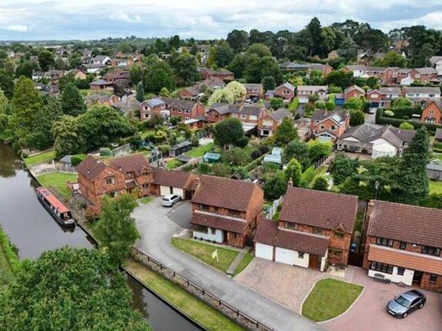 Moathouse Close, Acton Trussell, 4 Bedroom Detached