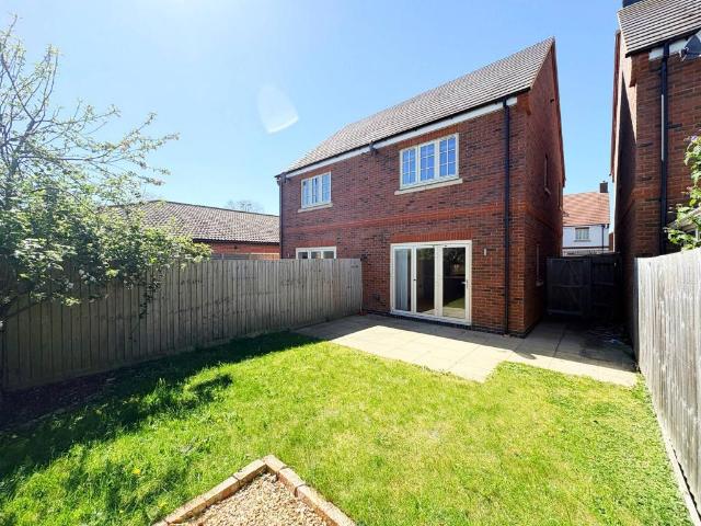 Mobbs Close, Olney 2 bed semi detached house to rent £1,495 pcm £345 pw