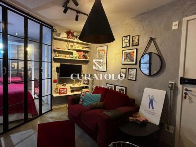 Mobi Liberdade Apartamento à venda de 1 quarto e varanda na Sé / Liberdade