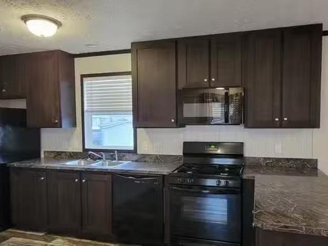 Mobile Home, Residential Flushing, MI 46 Armstrong St #46