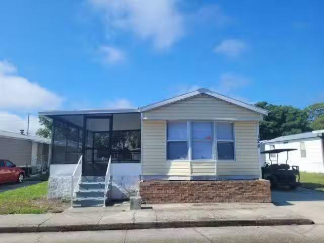 Mobile Home, Residential Gibsonton, FL 8750 Symmes Rd Lot 1.