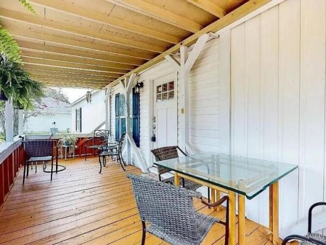 mobile with 2 bedroom, Gulf Breeze FL DLS90189428