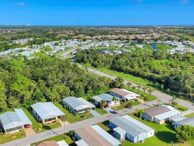mobile with 2 bedroom, Englewood FL DS102662119