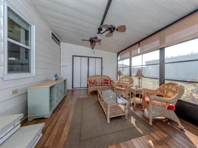 mobile with 2 bedroom, North Port FL DS102399808