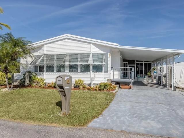 mobile with 2 bedroom, North Port FL DS102588021